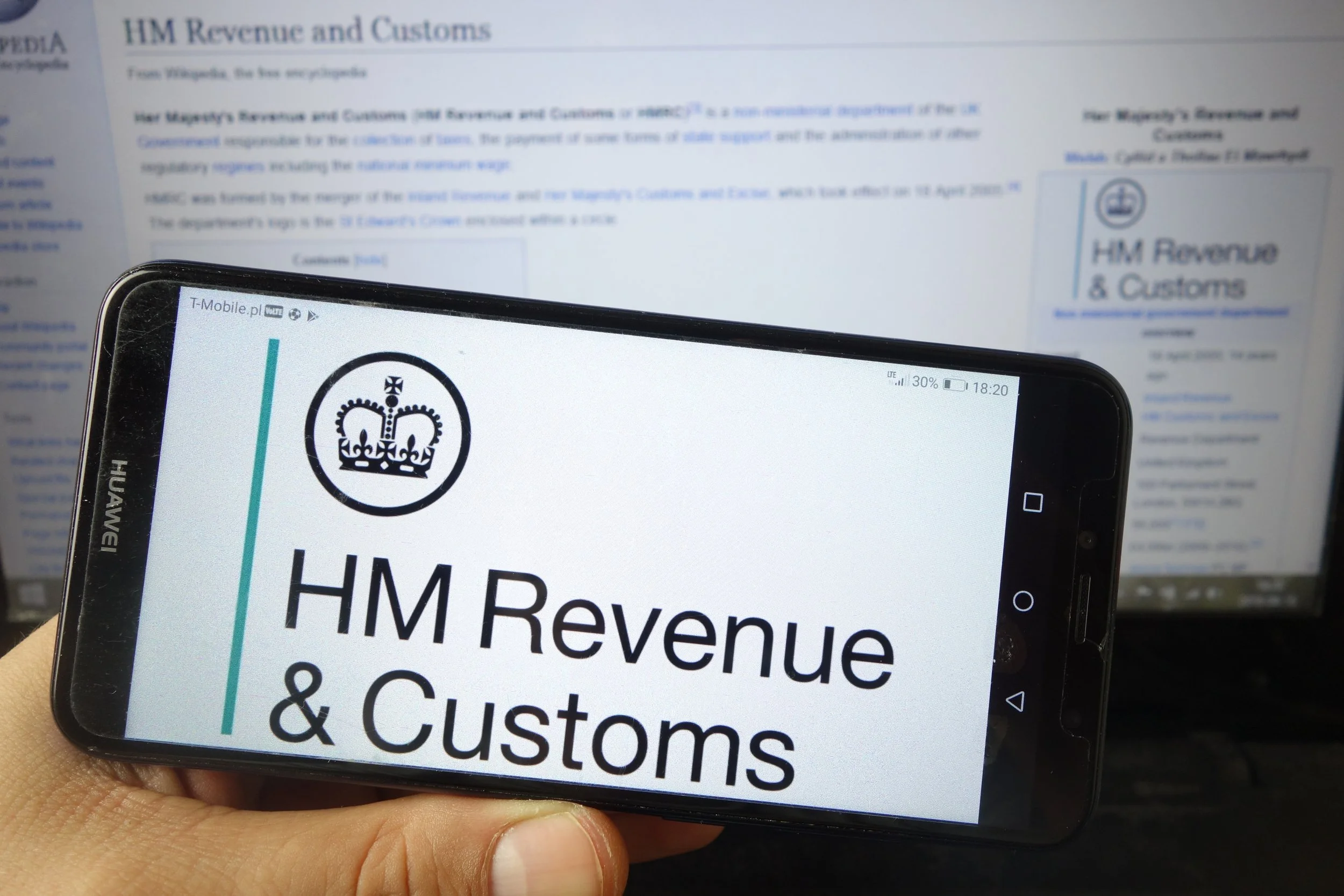 What happens in an HMRC investigation? - Harewood Law